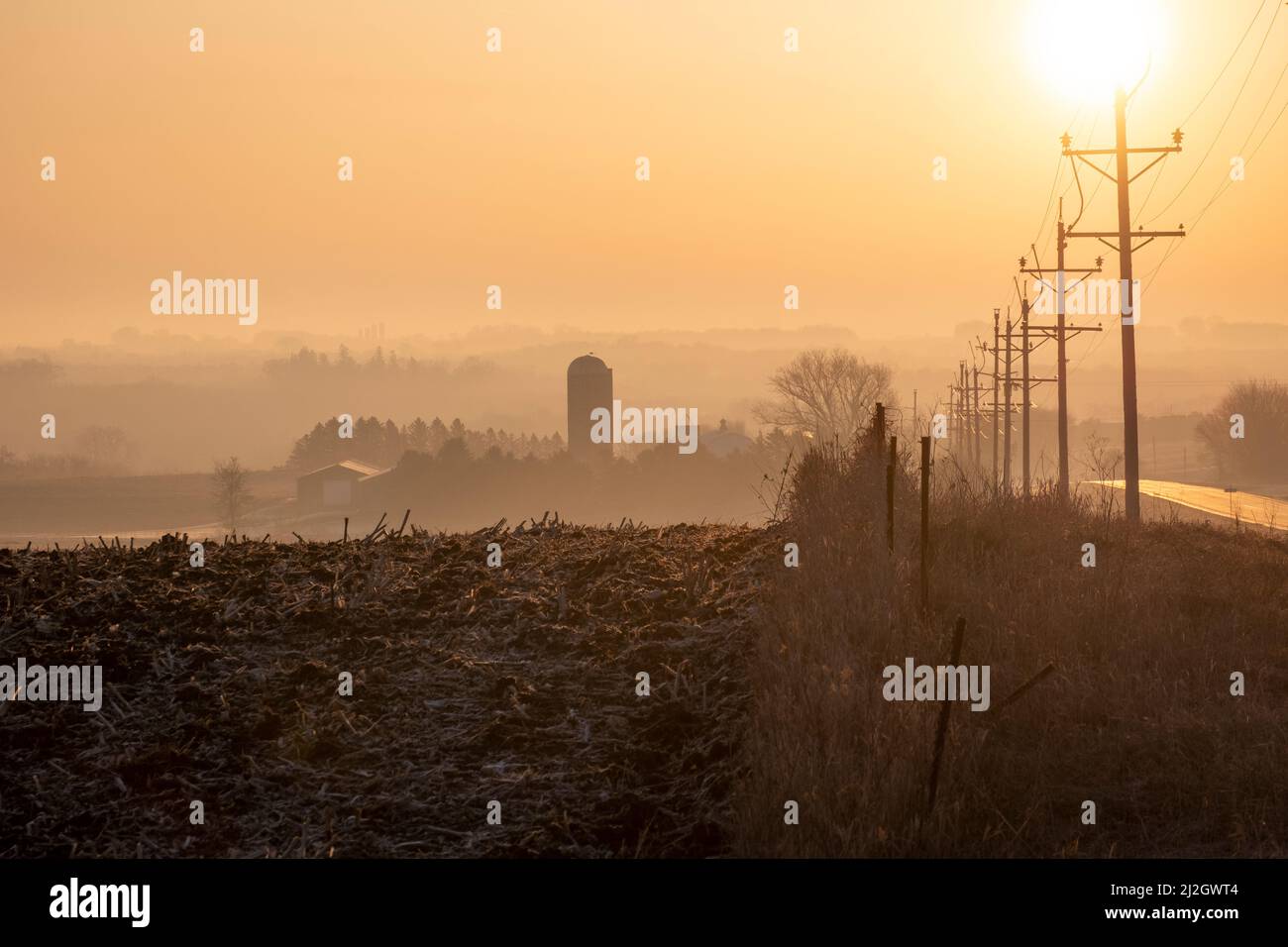 Sunrise over a frosty farm field in southeastern Minnesota, USA Stock ...