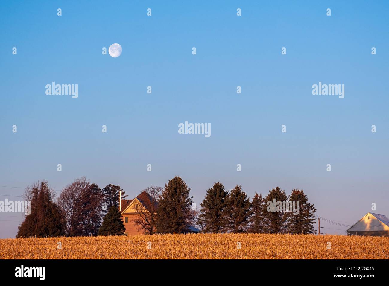 Moon over a farmhouse in the American Midwest Stock Photo - Alamy