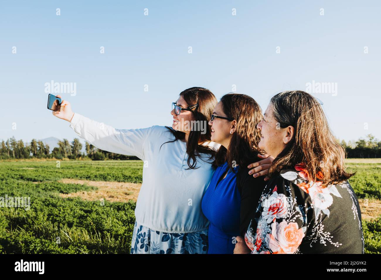 Family selfie multigenerational hi-res stock photography and images - Alamy