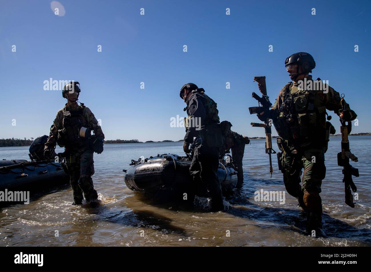 U.S. Marines with 2d Reconnaissance Battalion, 2d Marine Division, and ...