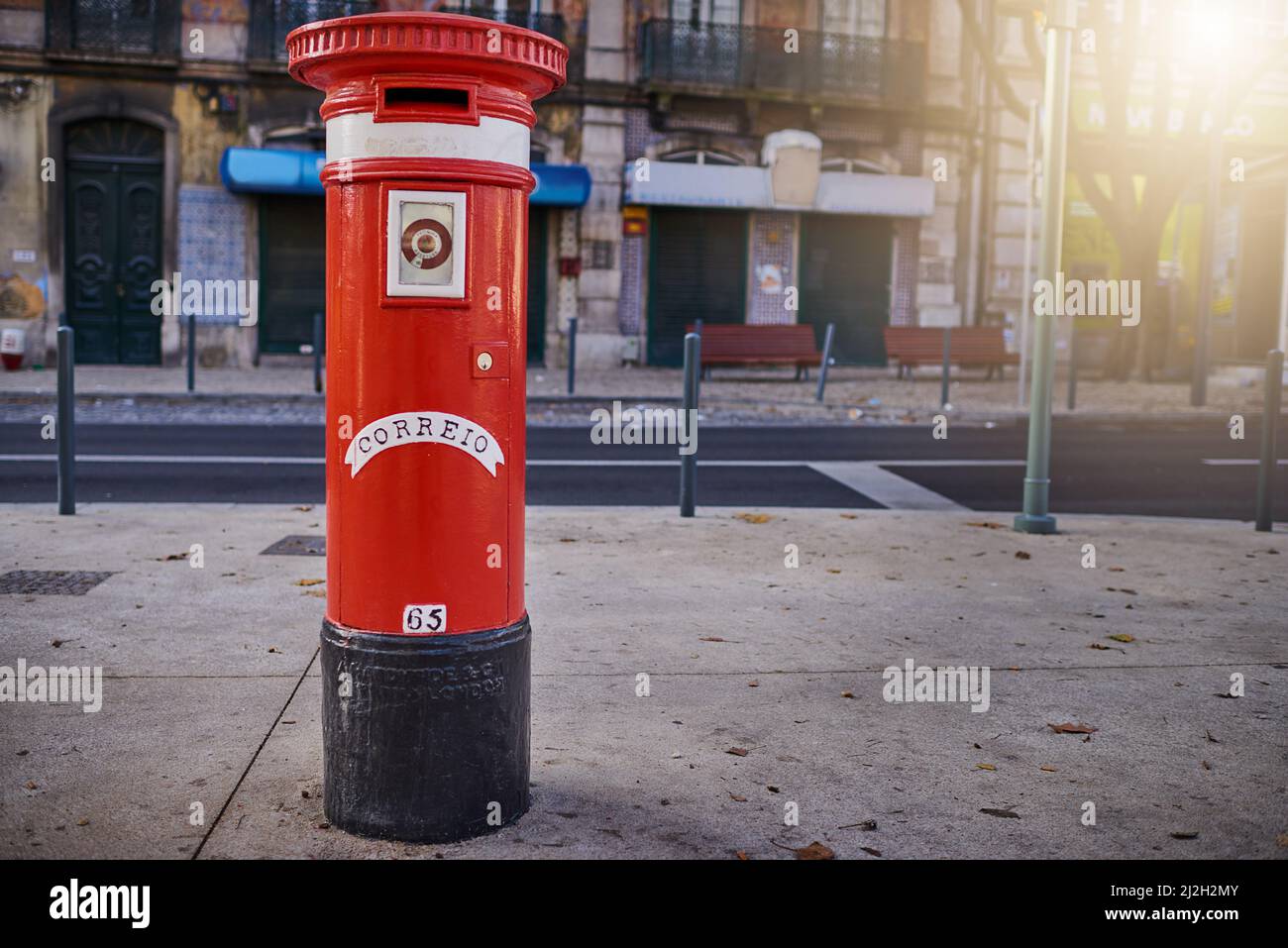 Hes letter hi-res stock photography and images - Alamy