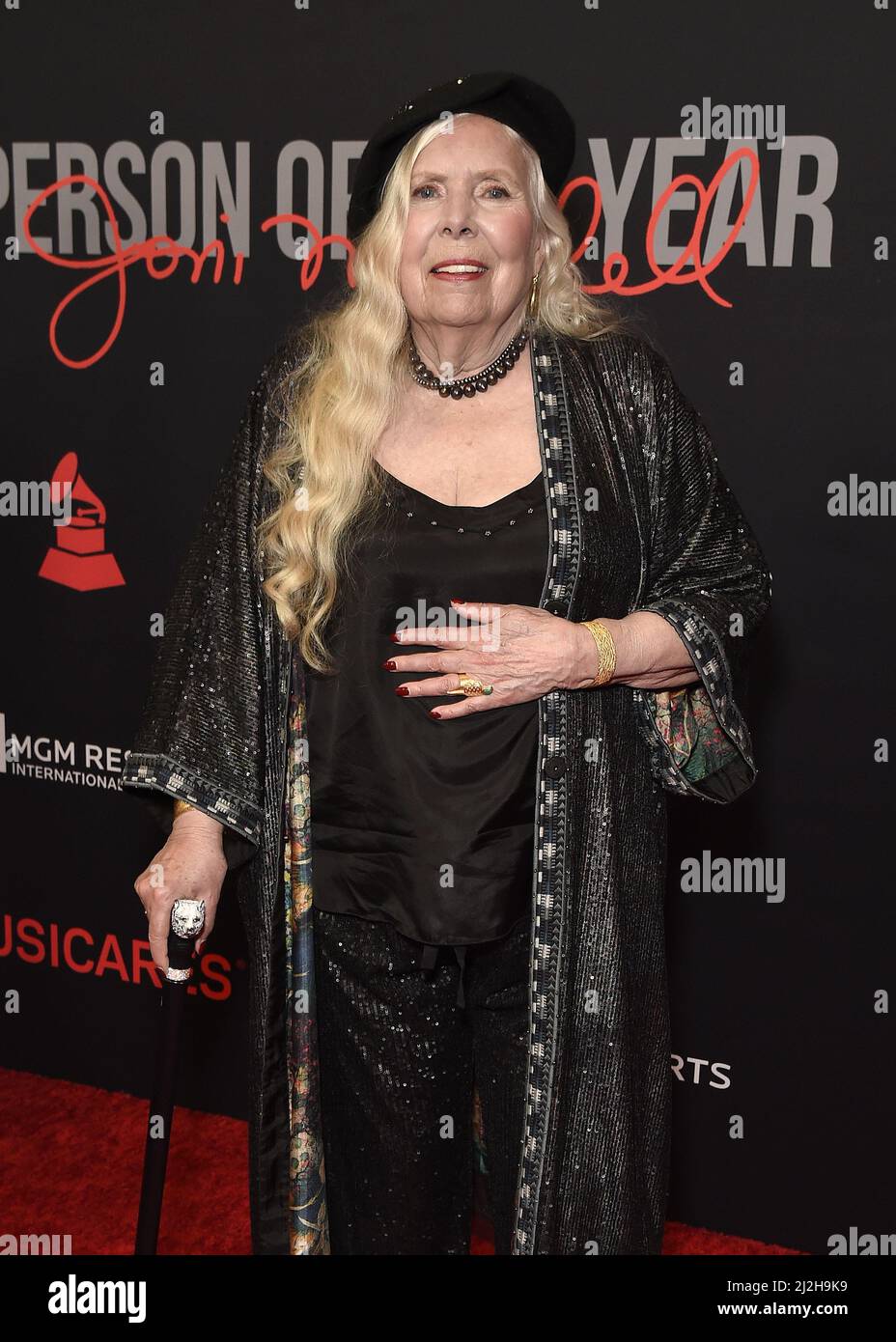 Joni Mitchell walking on the red carpet at the 31st Annual MusiCares ...