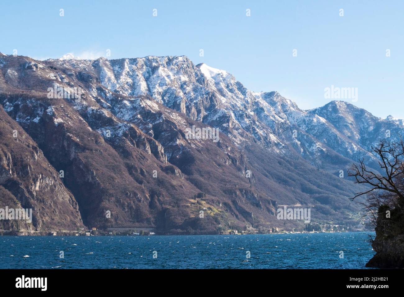 Italy, Como, Lake Como and snowcapped Alps Stock Photo - Alamy