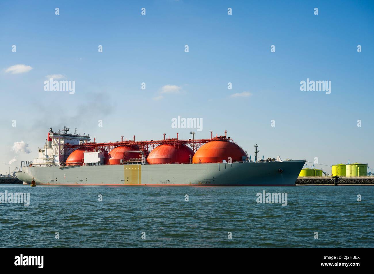 Lng transshipment hi-res stock photography and images - Alamy