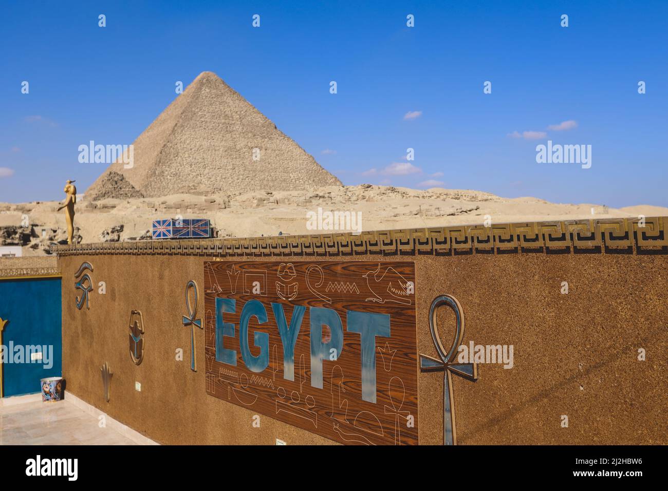 View of the Pyramids of Giza from the city Stock Photo - Alamy