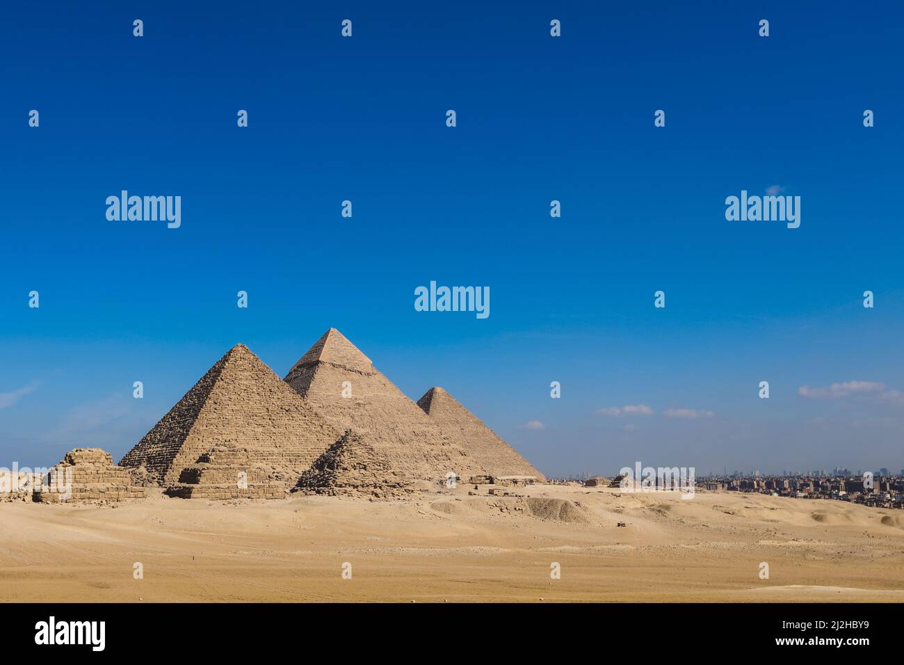Giza great pyramid aerial hi-res stock photography and images - Alamy
