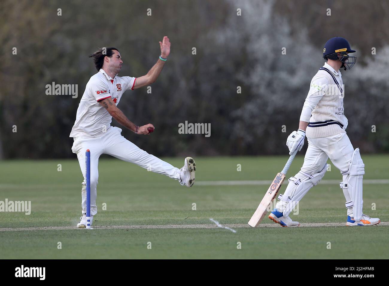 Shane Snater in bowling action for Essex during Middlesex CCC vs Essex ...