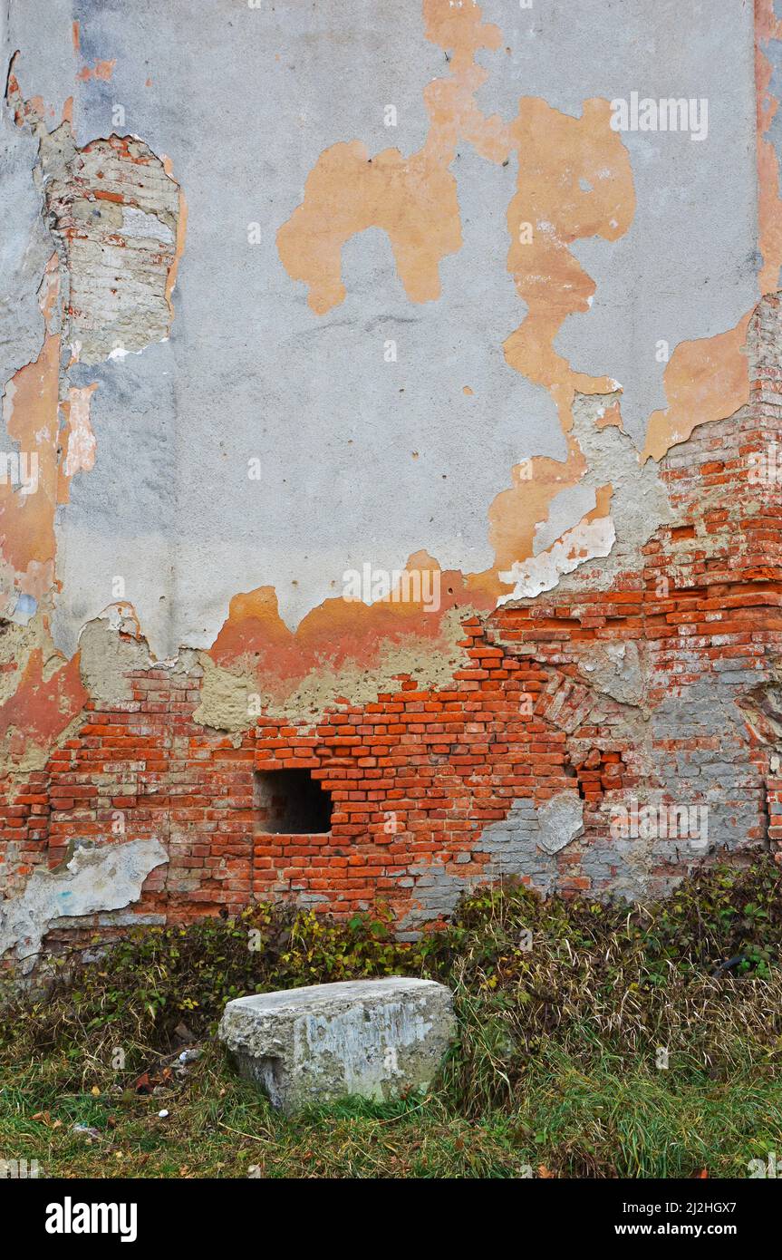 Old concrete wall remnants hi-res stock photography and images - Alamy