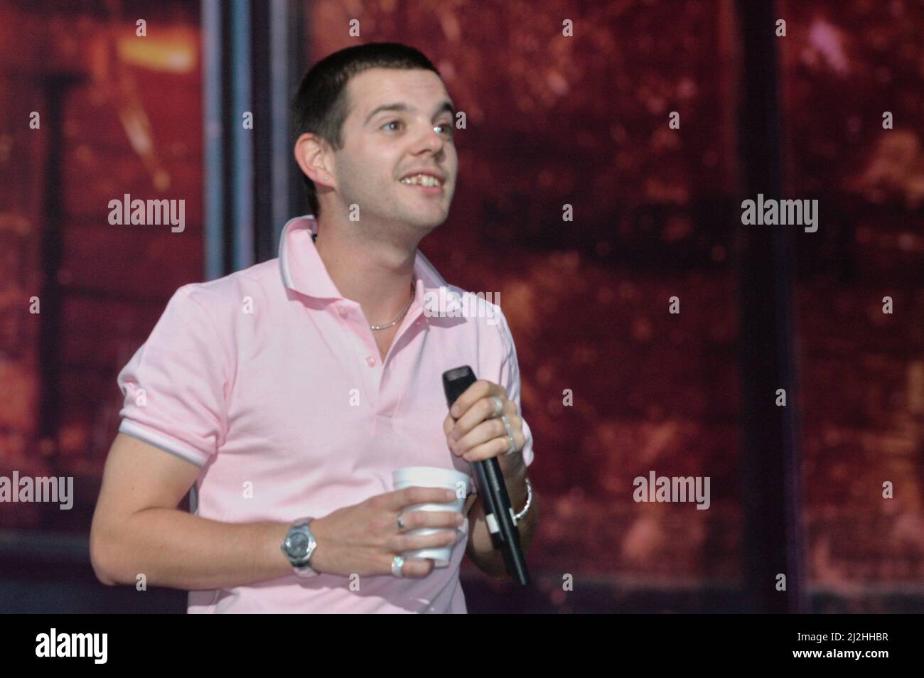 Mike skinner gig hi-res stock photography and images - Alamy