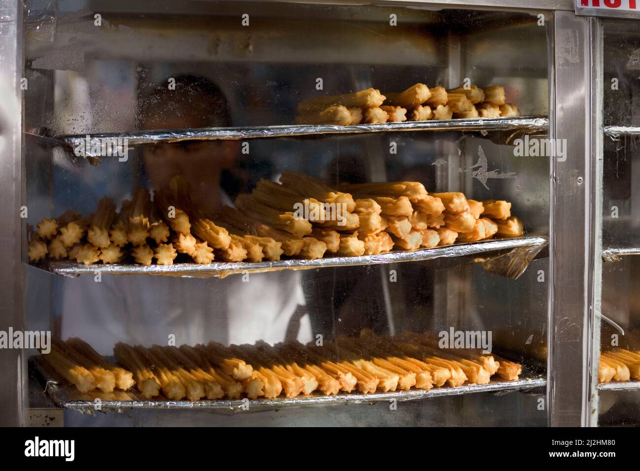 Churro vendor Cinco de Mayo Stock Photo - Alamy
