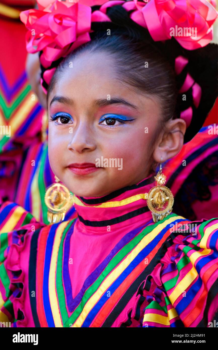 Mexican folkloric dance los angeles hi-res stock photography and images ...