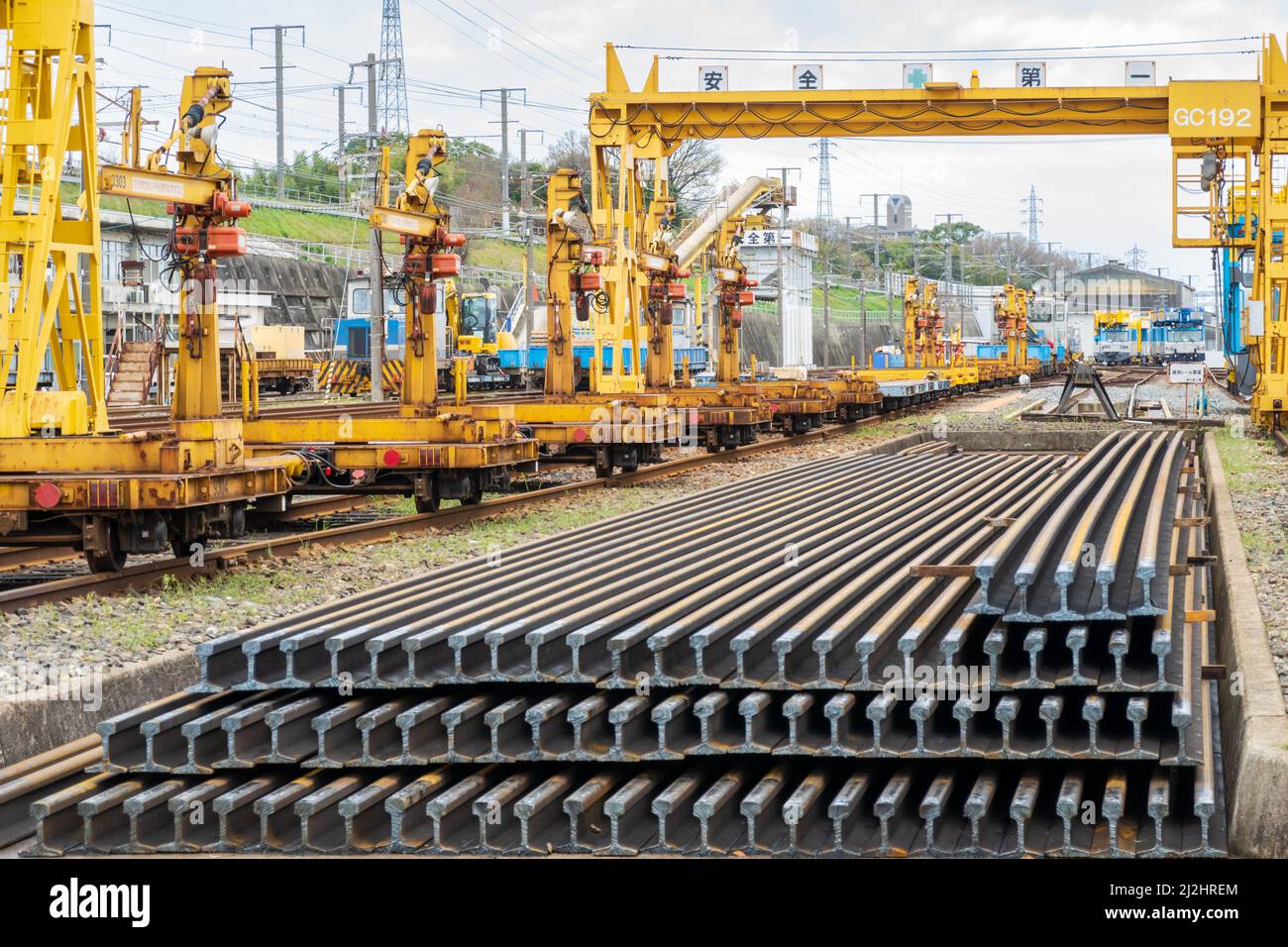 Rail tracks crane hi-res stock photography and images - Alamy