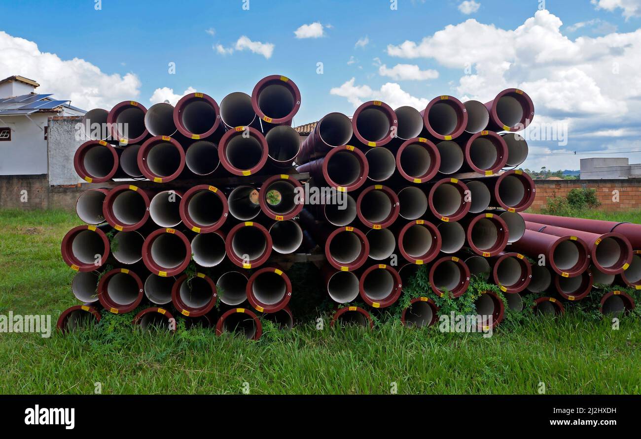Sewage drain hi-res stock photography and images - Alamy