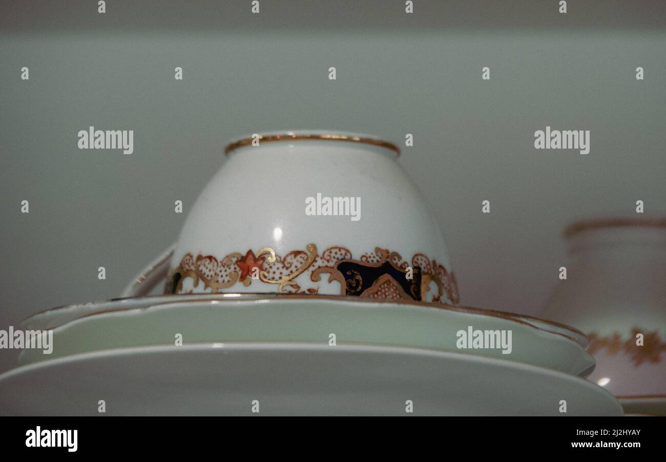 Vintage teacups stack hi-res stock photography and images - Alamy
