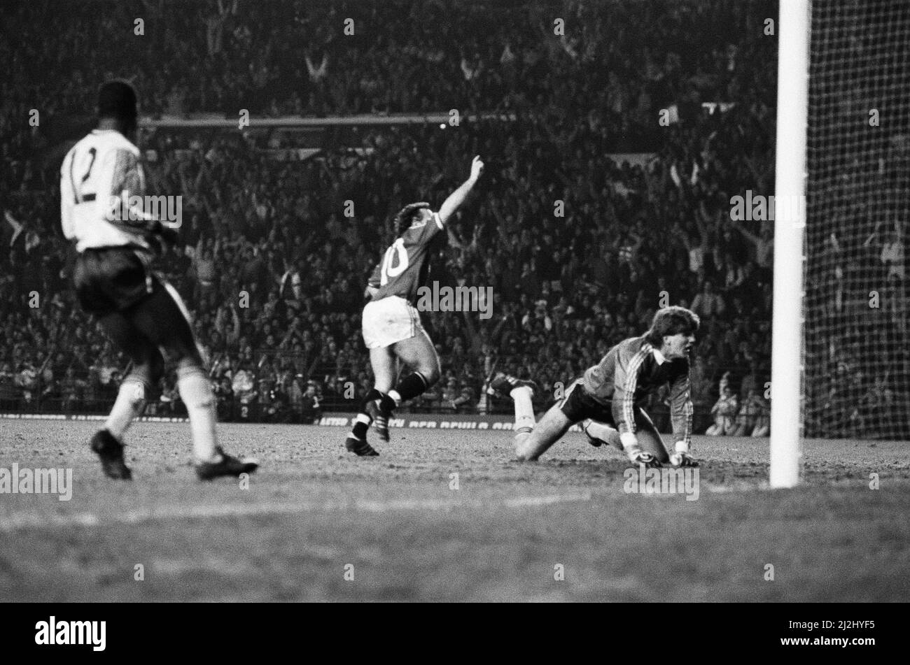 Keeper of arsenal Black and White Stock Photos & Images - Alamy