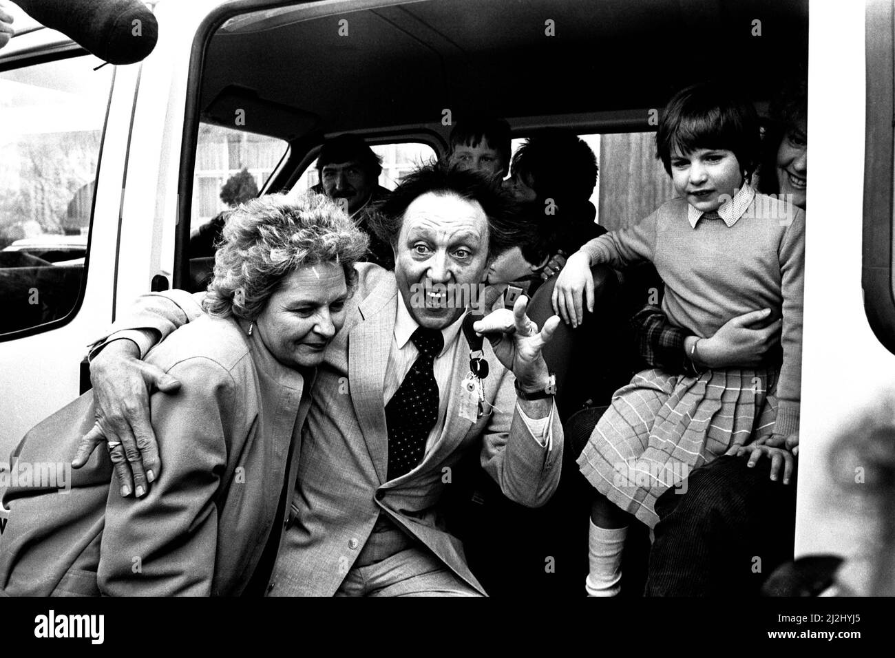 Comedian Ken Dodd made children from Thornhill Park School, Sunderland ...