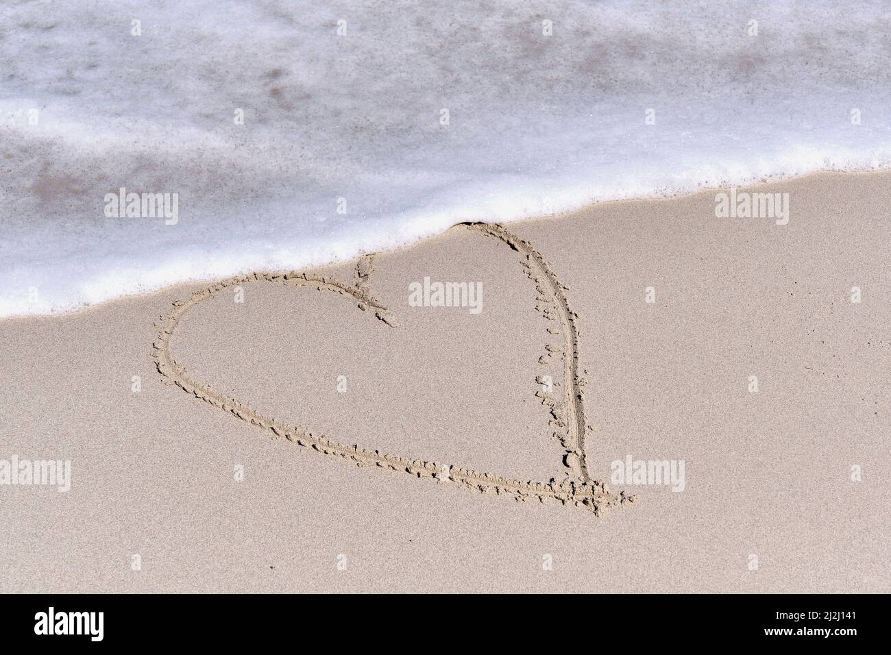 Contour heart hi-res stock photography and images - Alamy