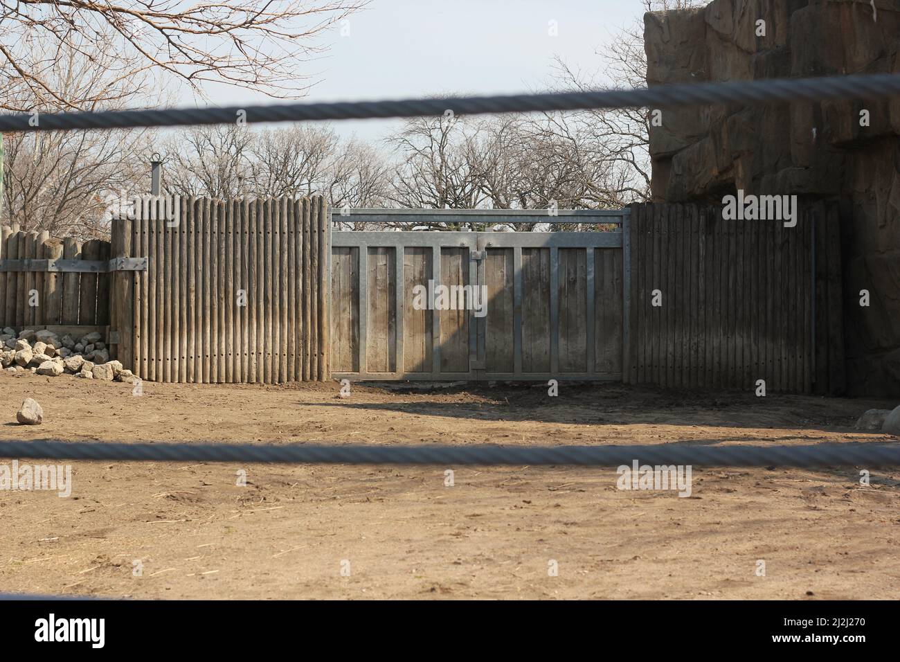 An empty animal enclosure at the local zoo Stock Photo - Alamy