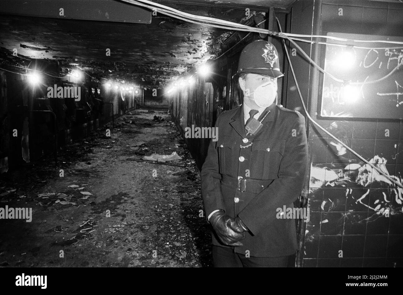 Kings cross underground fire hi-res stock photography and images - Alamy
