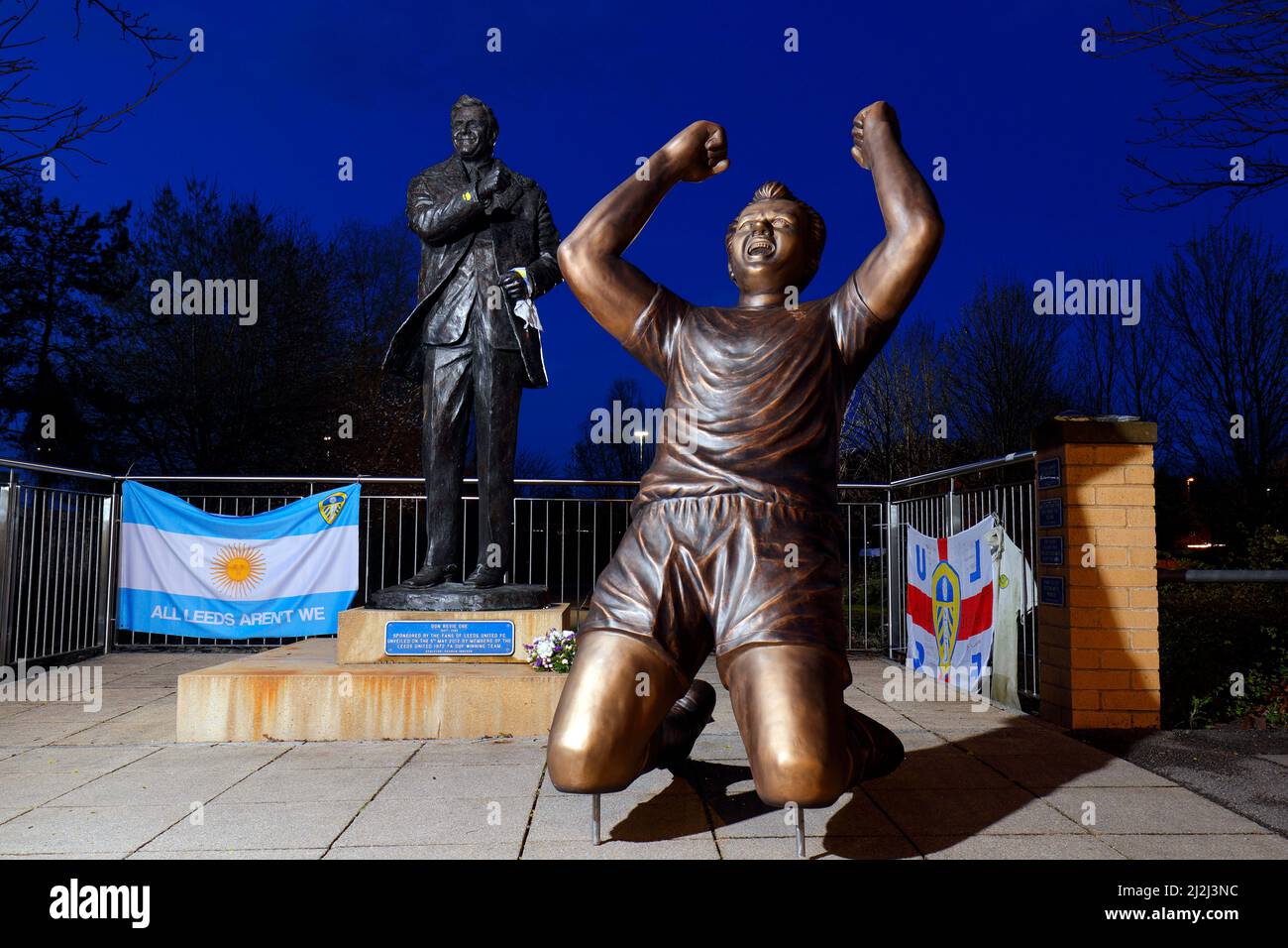 Statue of Don Revie & 6ft resin sculpture of Billy Bremner pictured ...