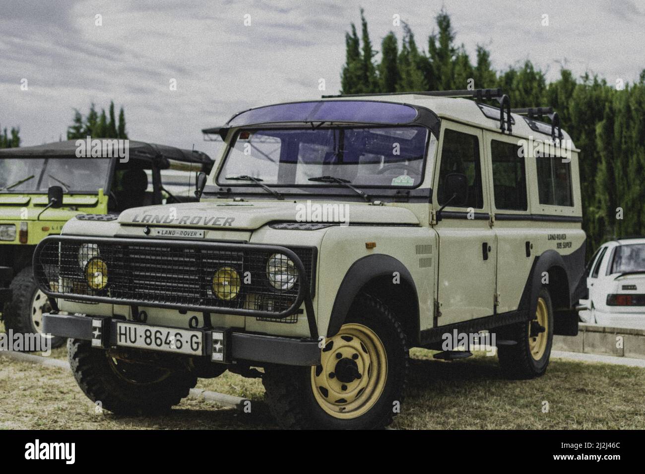 Land rover 109 series hi-res stock photography and images - Alamy