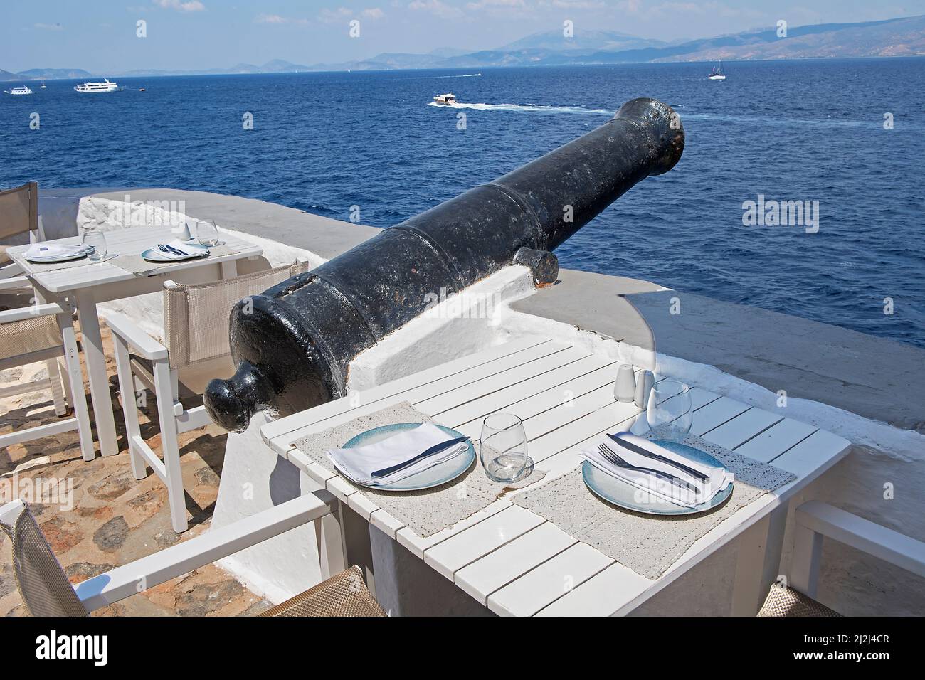 Old canon in the harbour of Hydra, Greece Stock Photo - Alamy