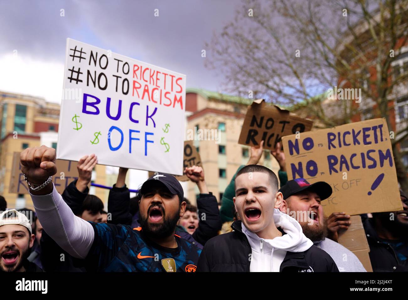 Chelsea fans protest outside the ground against the potential sale of ...