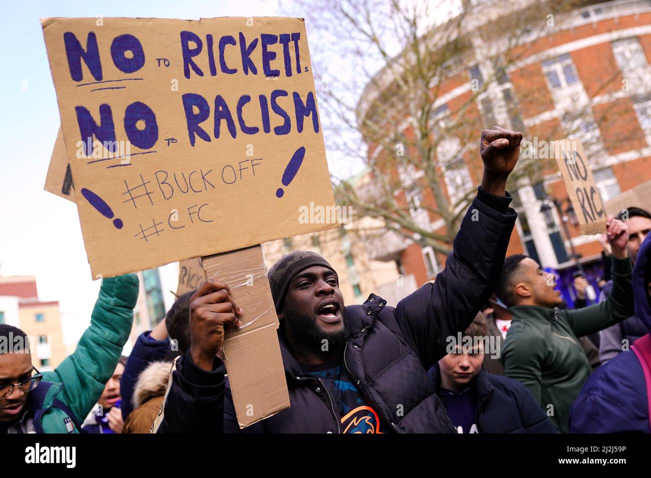 Chelsea fans protest outside the ground against the potential sale of ...