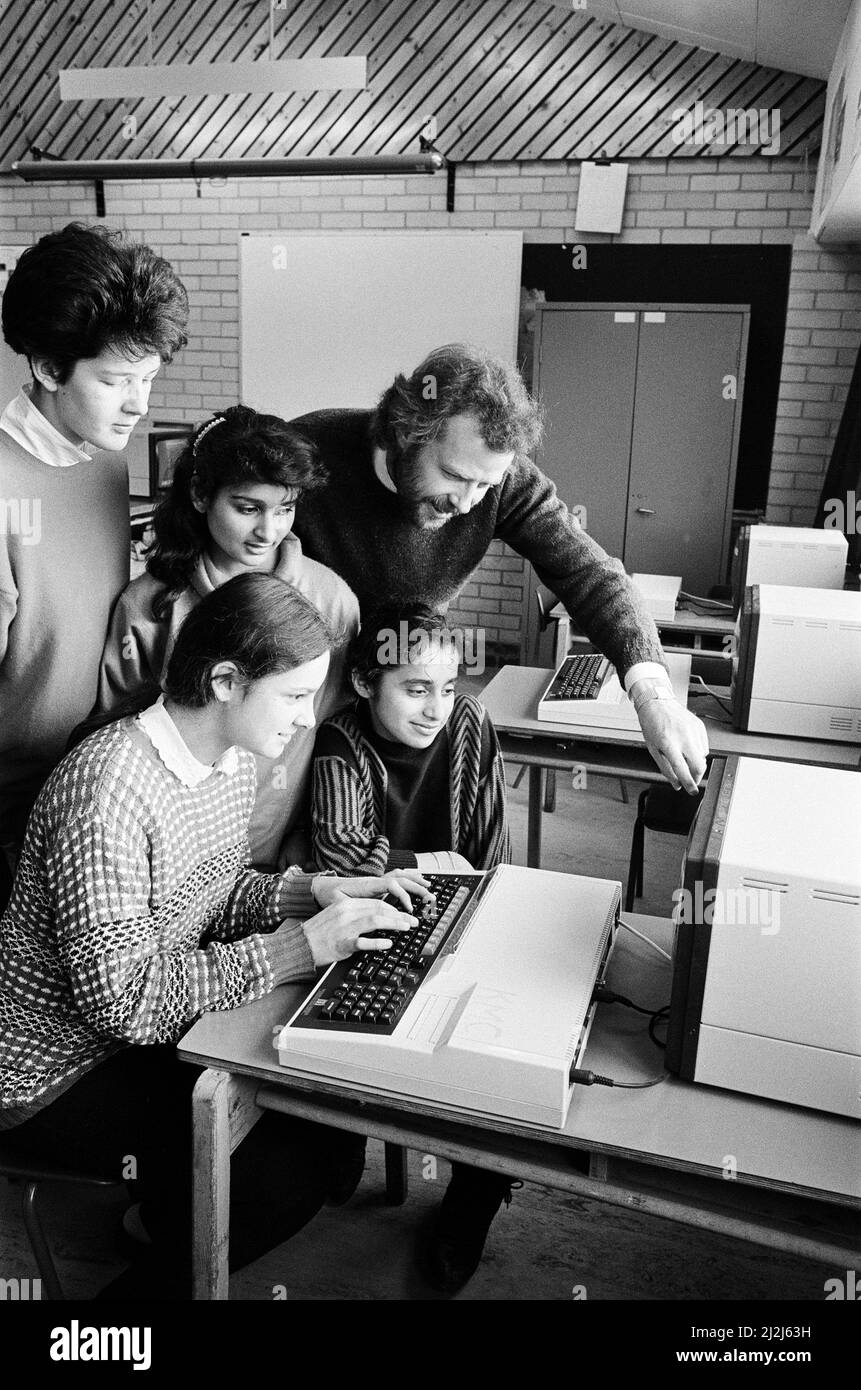1987 computer room hi-res stock photography and images - Alamy