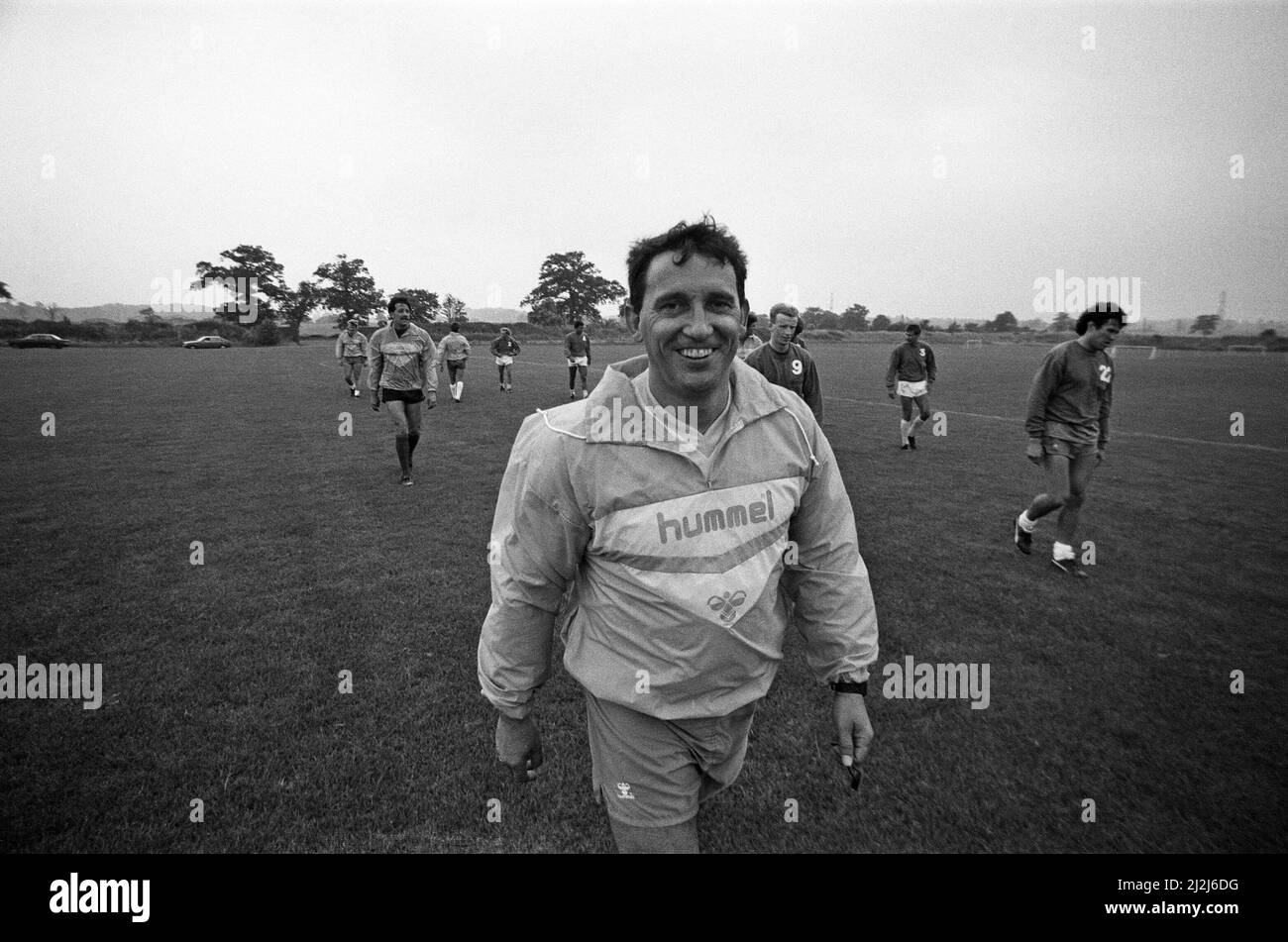 Aston villa manager graham taylor hi-res stock photography and images ...