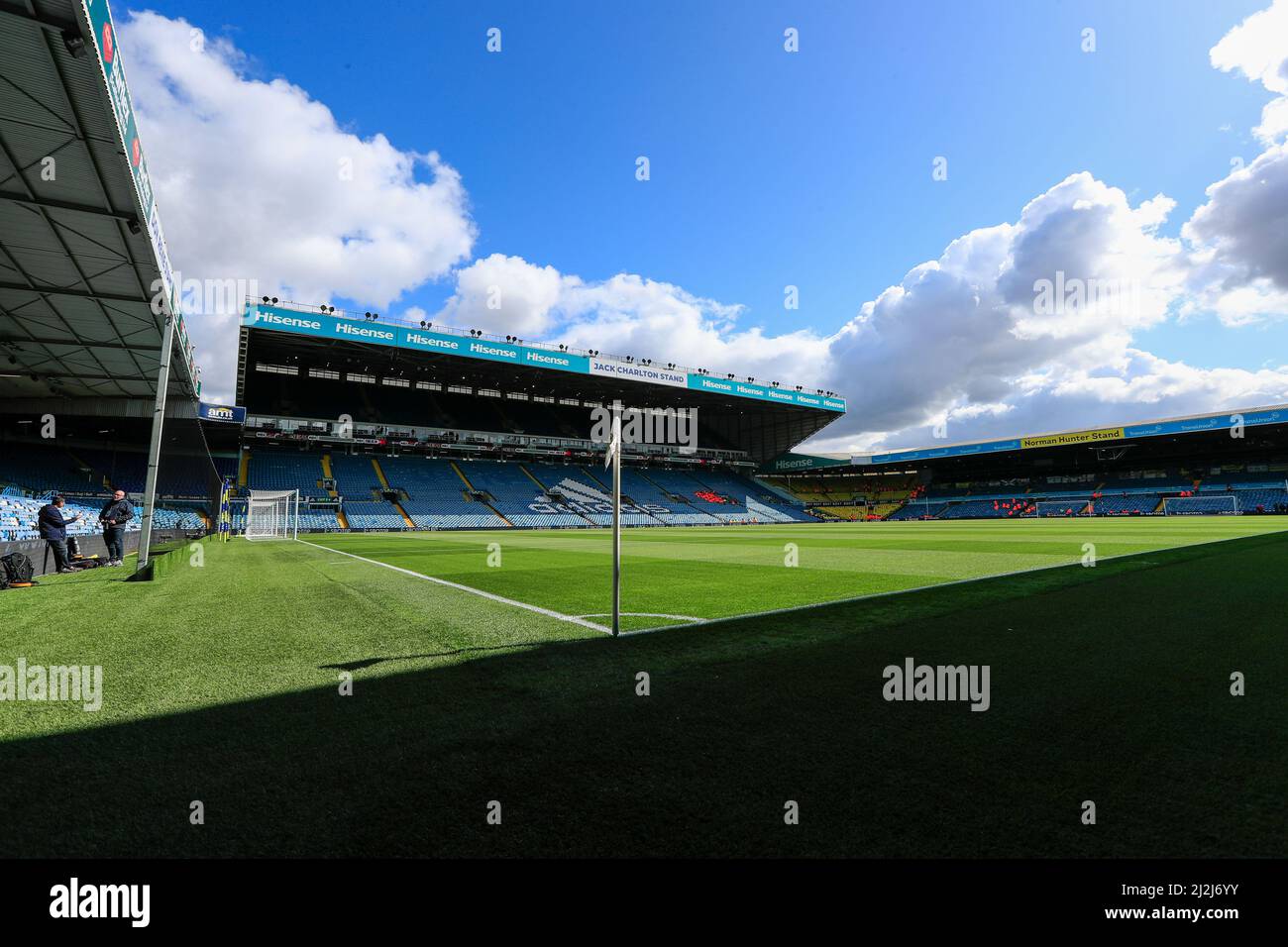 Elland road stadium 2022 hi-res stock photography and images - Alamy