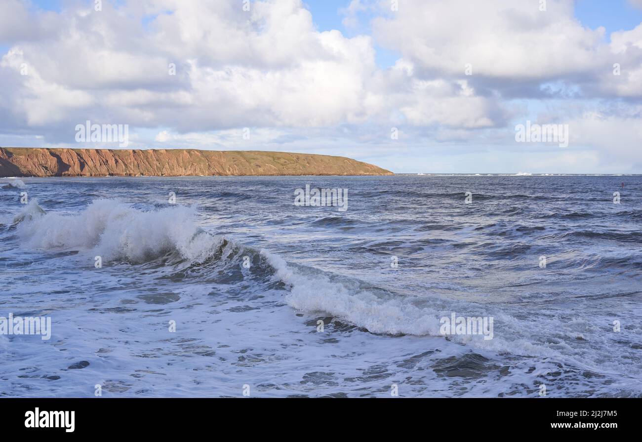 Big waves choppy ocean hi-res stock photography and images - Alamy