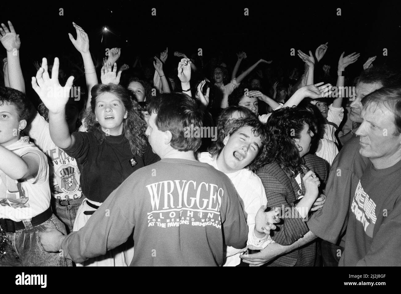 Bros 1988 and fans hi-res stock photography and images - Alamy