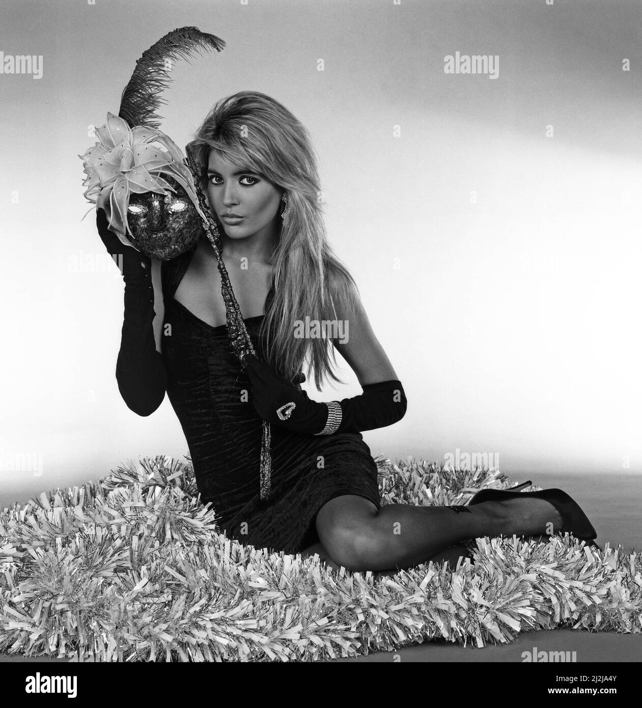 Mandy Smith models festive fashions. 9th December 1987 Stock Photo - Alamy