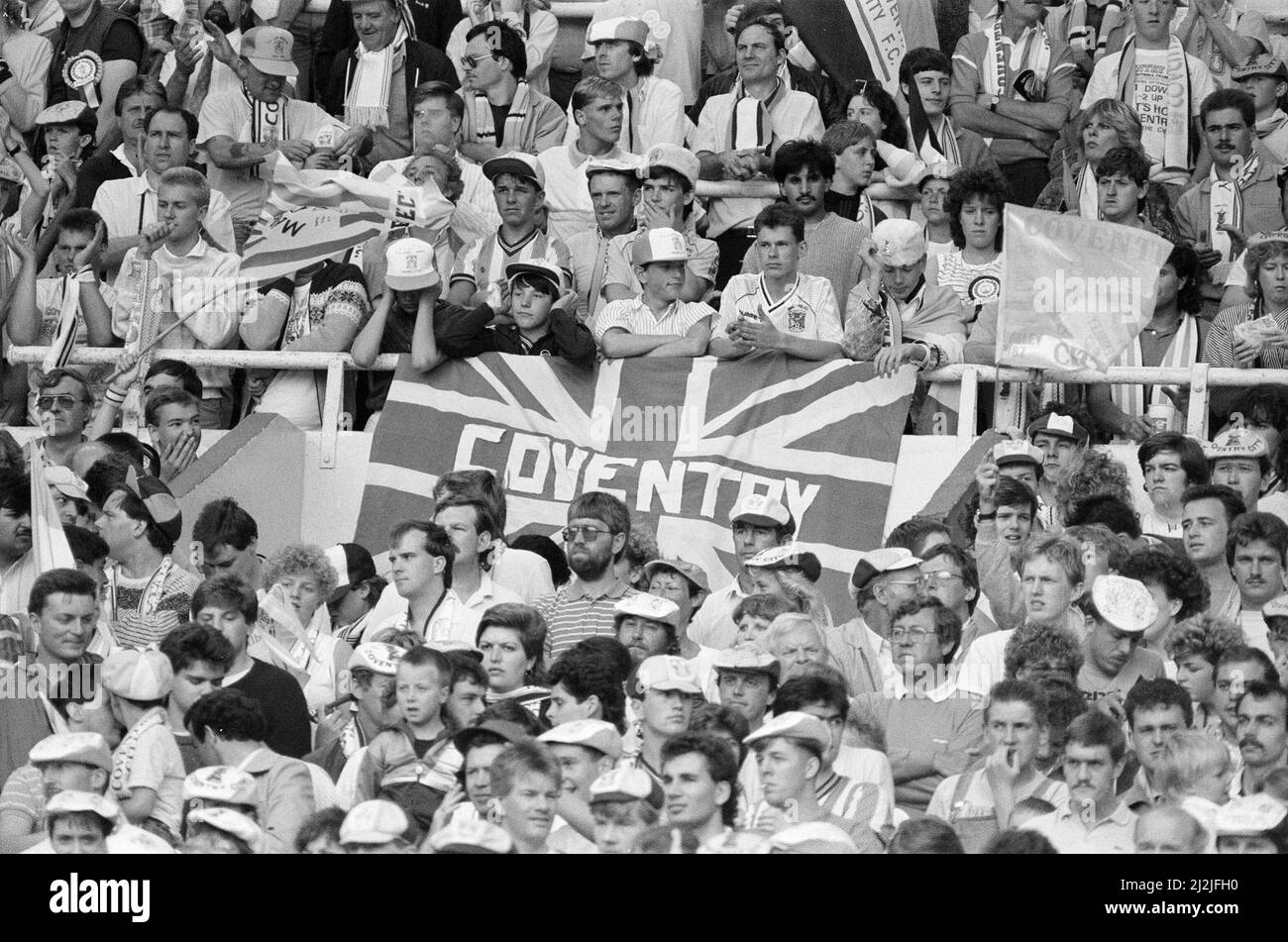Everton 1-0 Coventry, Charity Shield football match at Wembley Stadium ...