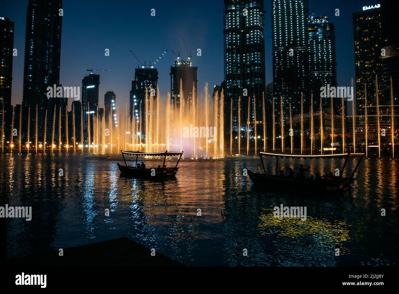 Dubai water feature hi-res stock photography and images - Alamy