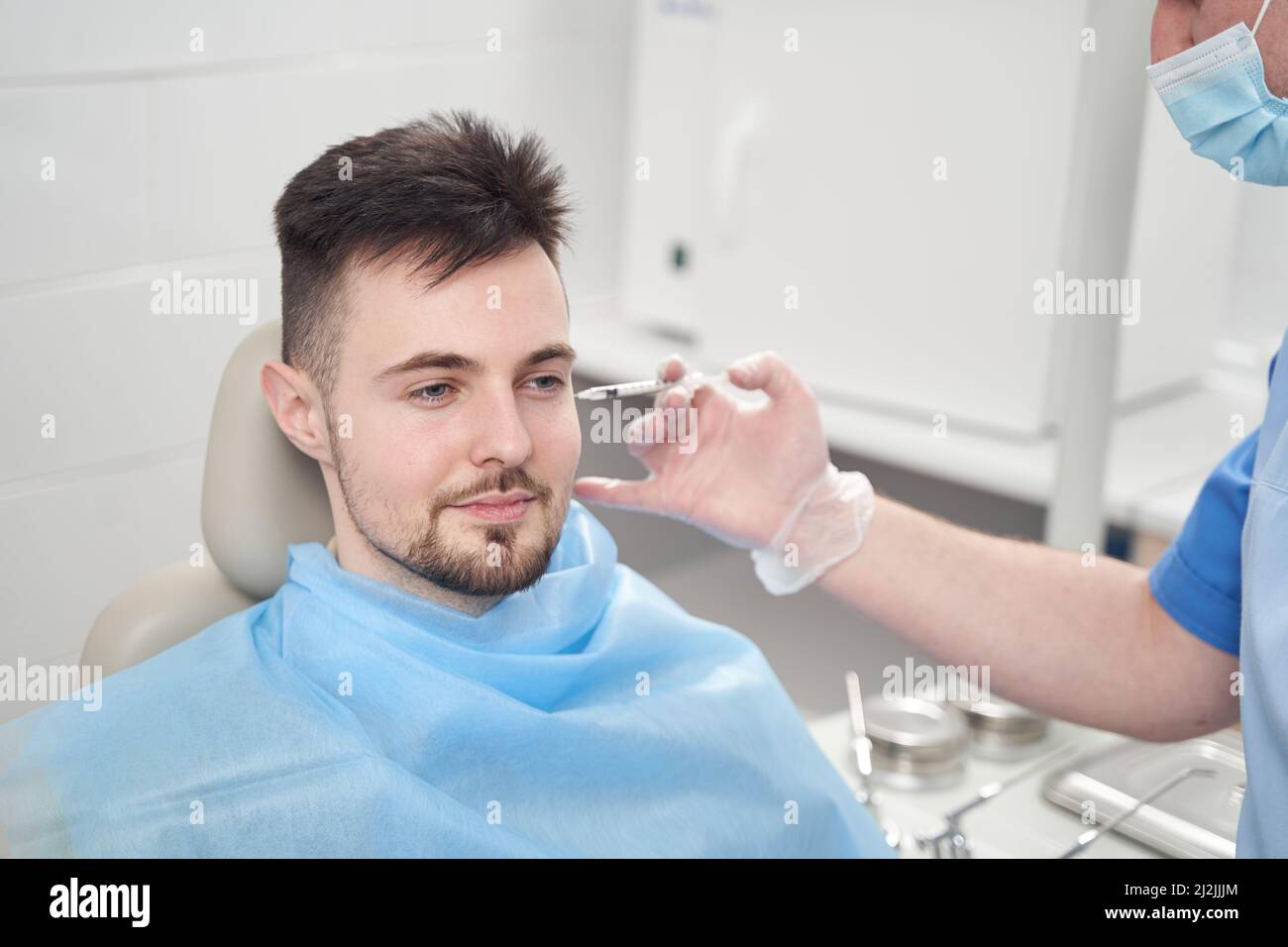 Otorhinolaryngolosist hi-res stock photography and images - Alamy