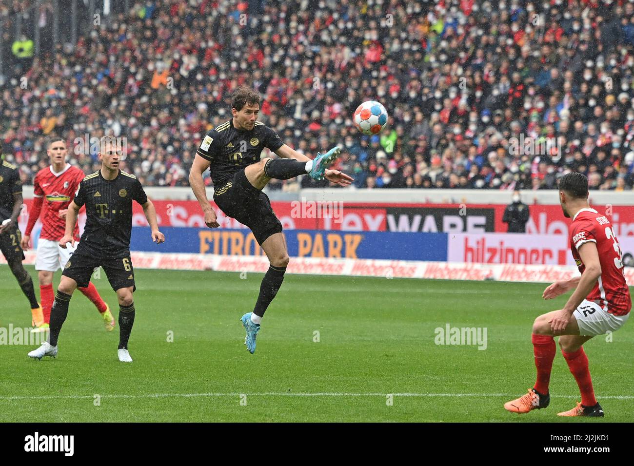 Munich, Deutschland. 02nd Apr, 2022. Leon GORETZKA (FC Bayern Munich ...