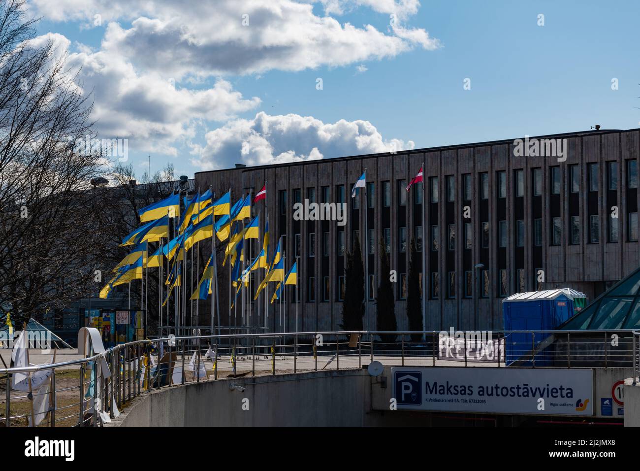 Many ukrainian flags hi-res stock photography and images - Alamy