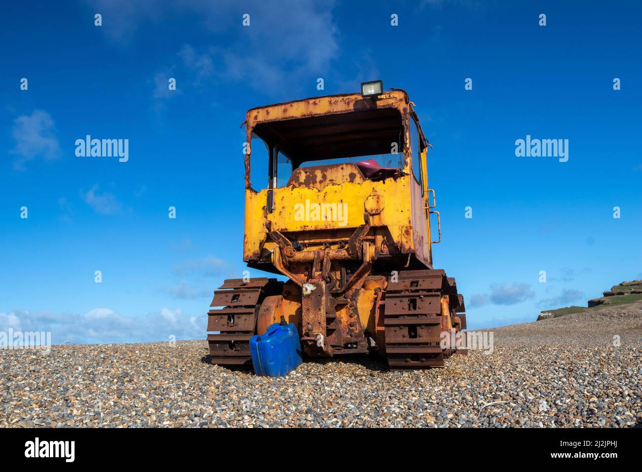 Abandoned construction equipment hi-res stock photography and images ...