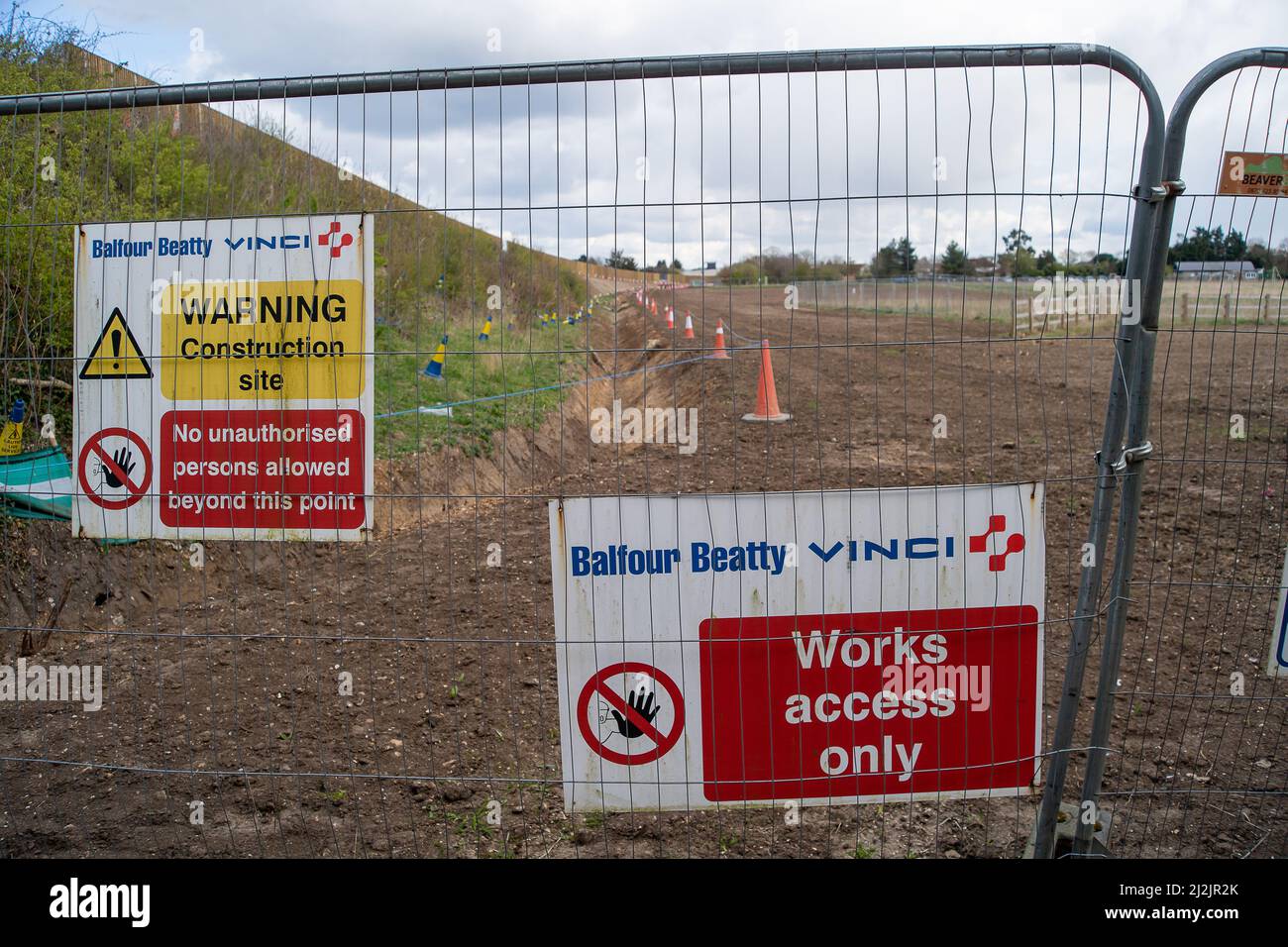 Dorney Reach, Buckinghamshire, UK. 2nd April, 2022. The M4 is closed ...