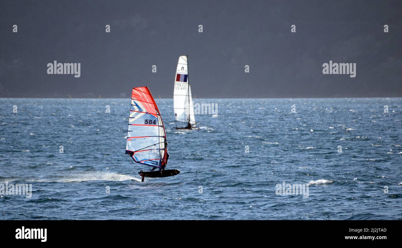 Foil windsurfing hi-res stock photography and images - Alamy
