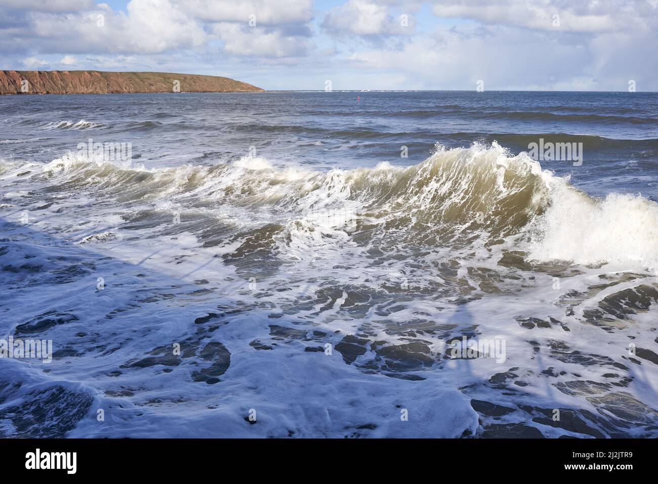 Big waves choppy ocean hi-res stock photography and images - Alamy