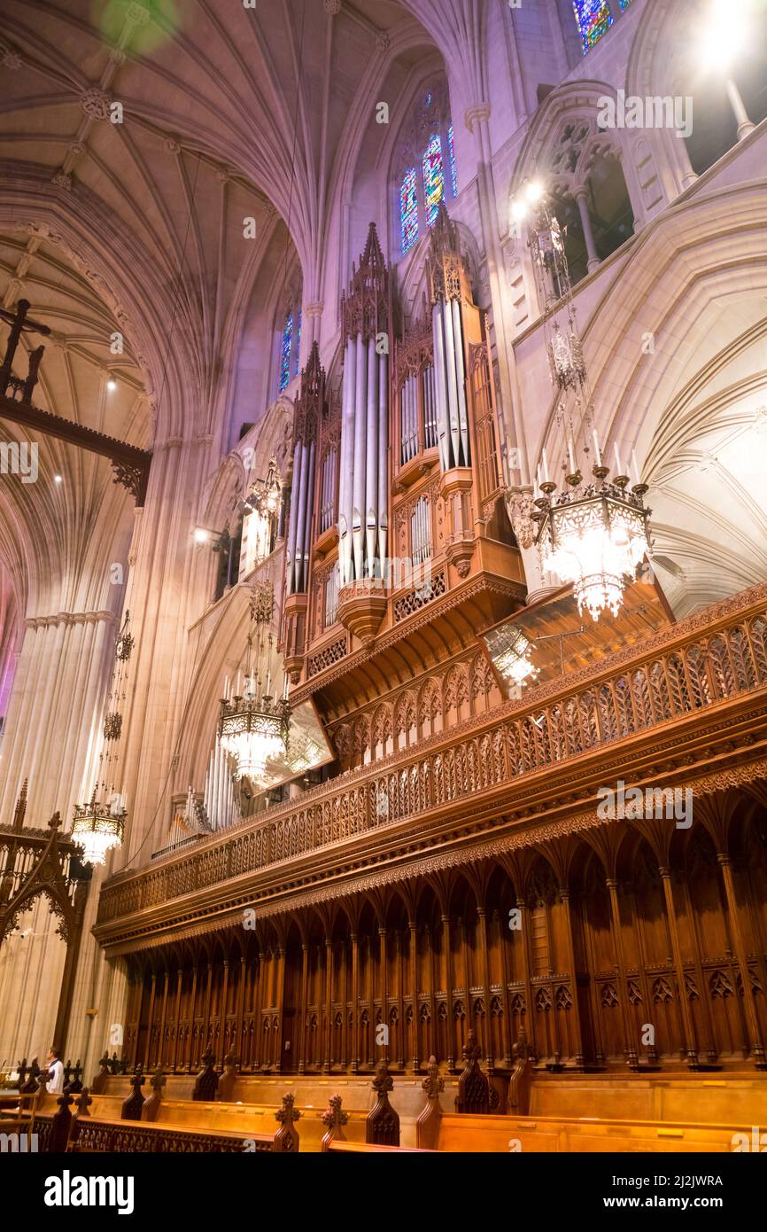 American cathedral of the episcopal church hi-res stock photography and ...