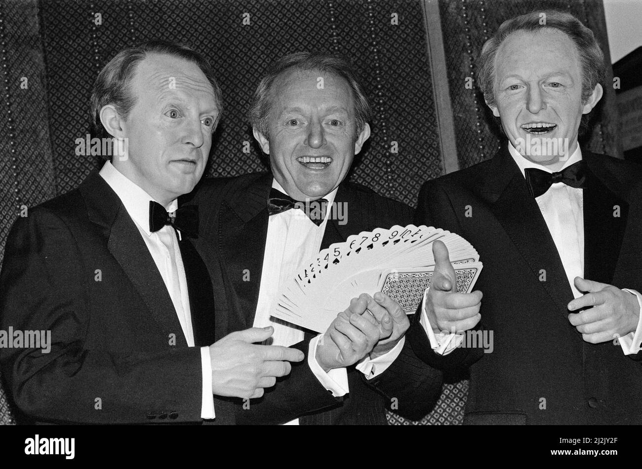 Paul daniels 1980s hi-res stock photography and images - Alamy