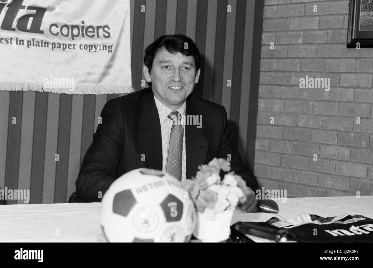 Graham taylor 1980s hi-res stock photography and images - Alamy