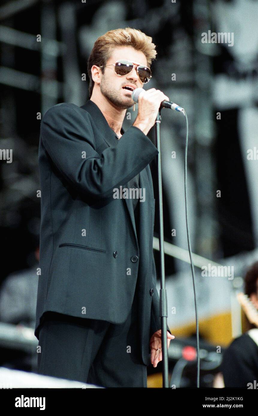 George Michael Performing On Stage At The Nelson Mandela 70th Birthday george-michael-performing-on-stage-at-the-nelson-mandela-70th-birthday
