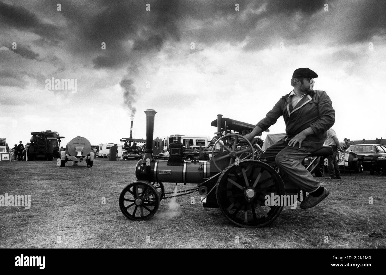 Richard Doran steaming ahead on his miniature traction engine at Durham ...
