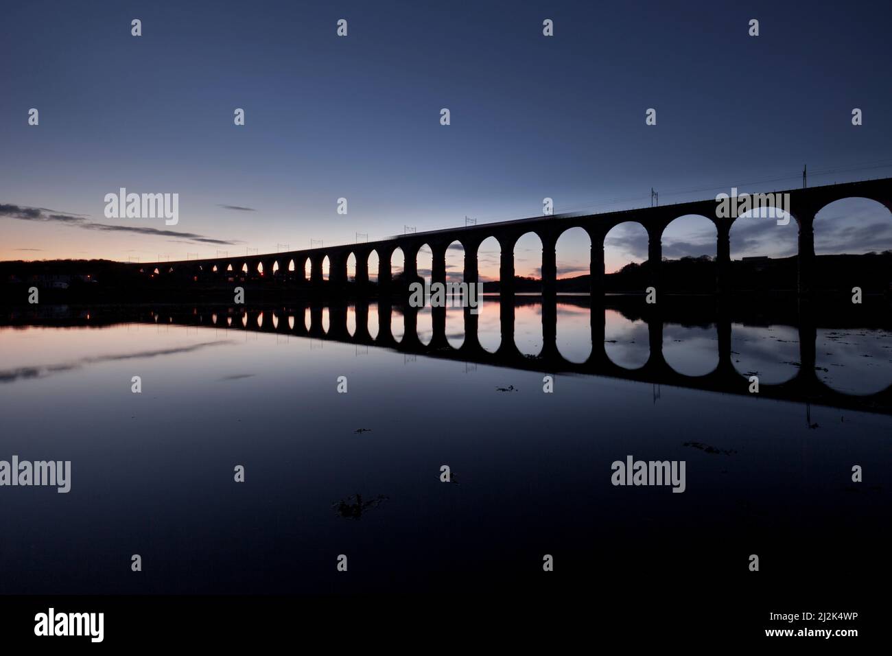 A Arriva Crosscountry Trains class 220 train crossing the Royal Border ...