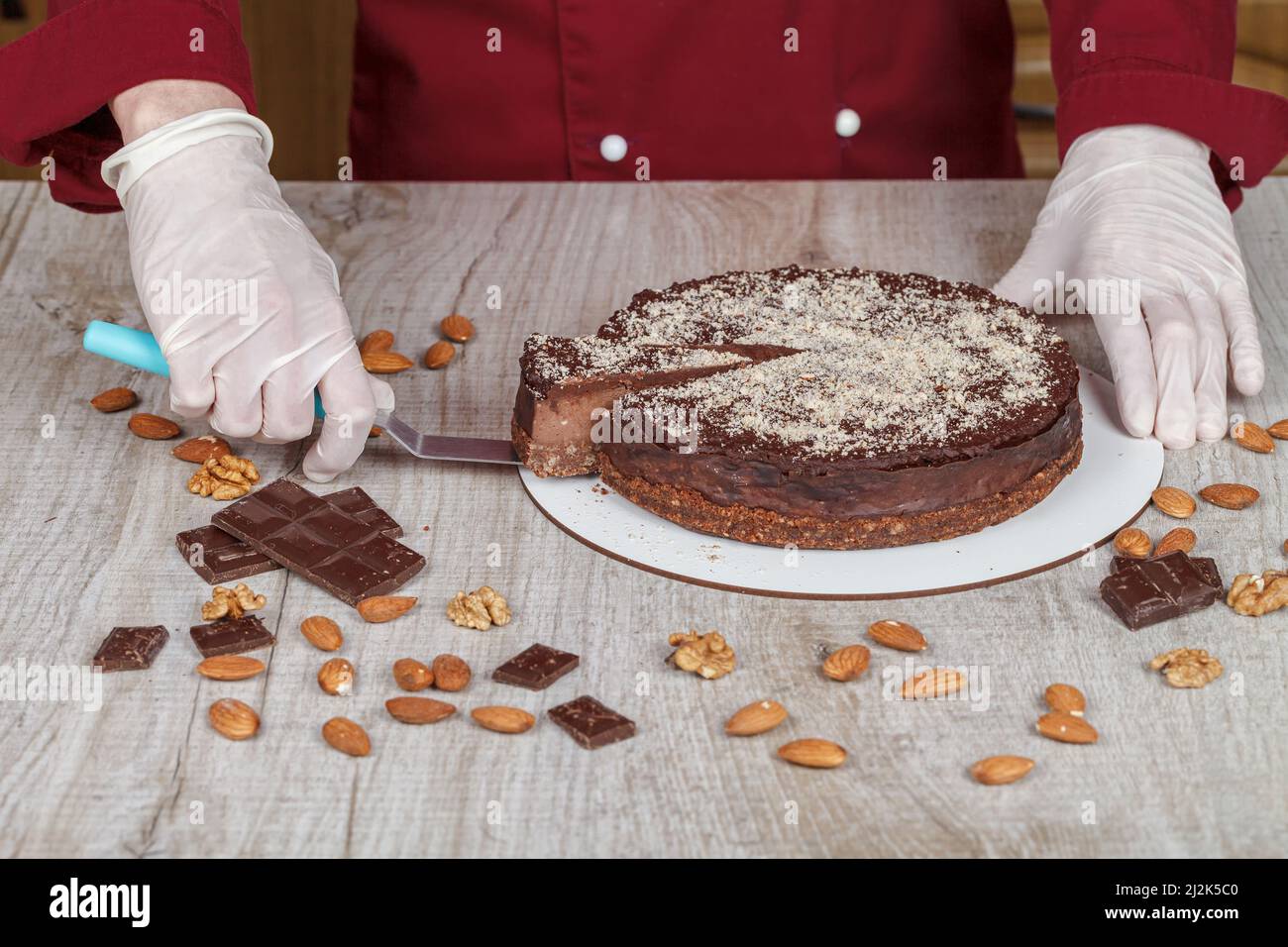 Cake blade hi-res stock photography and images - Alamy